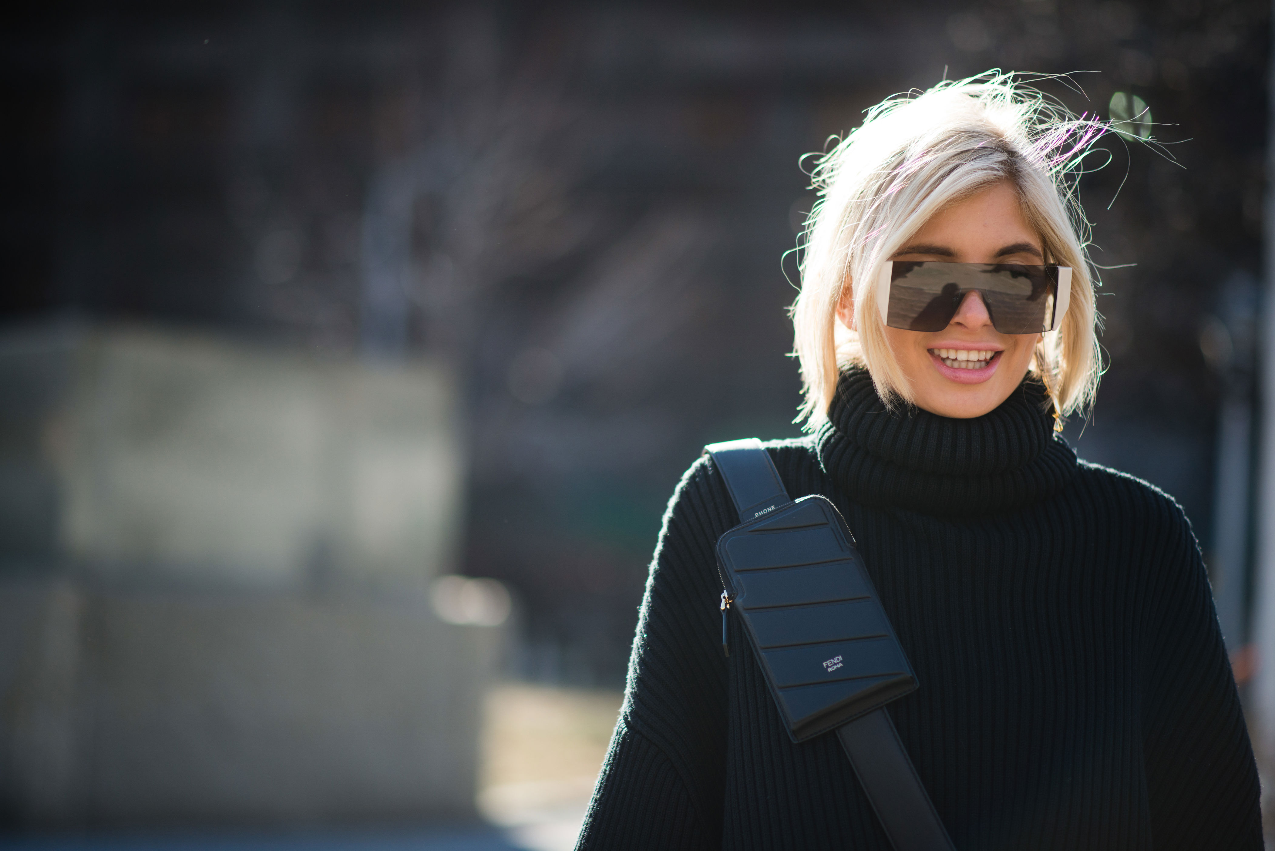 Waarom je haar in de winter sneller statisch wordt – en hoe je het voorkomt