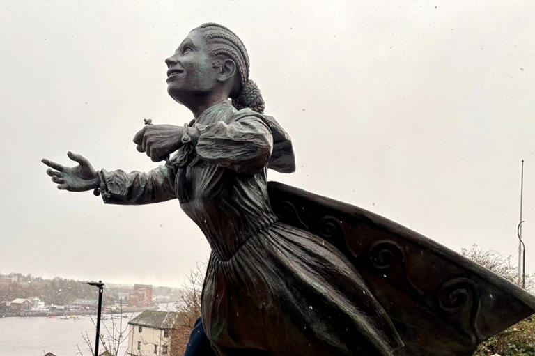 Statue unveiled honouring incredible woman who escaped slavery in US ...