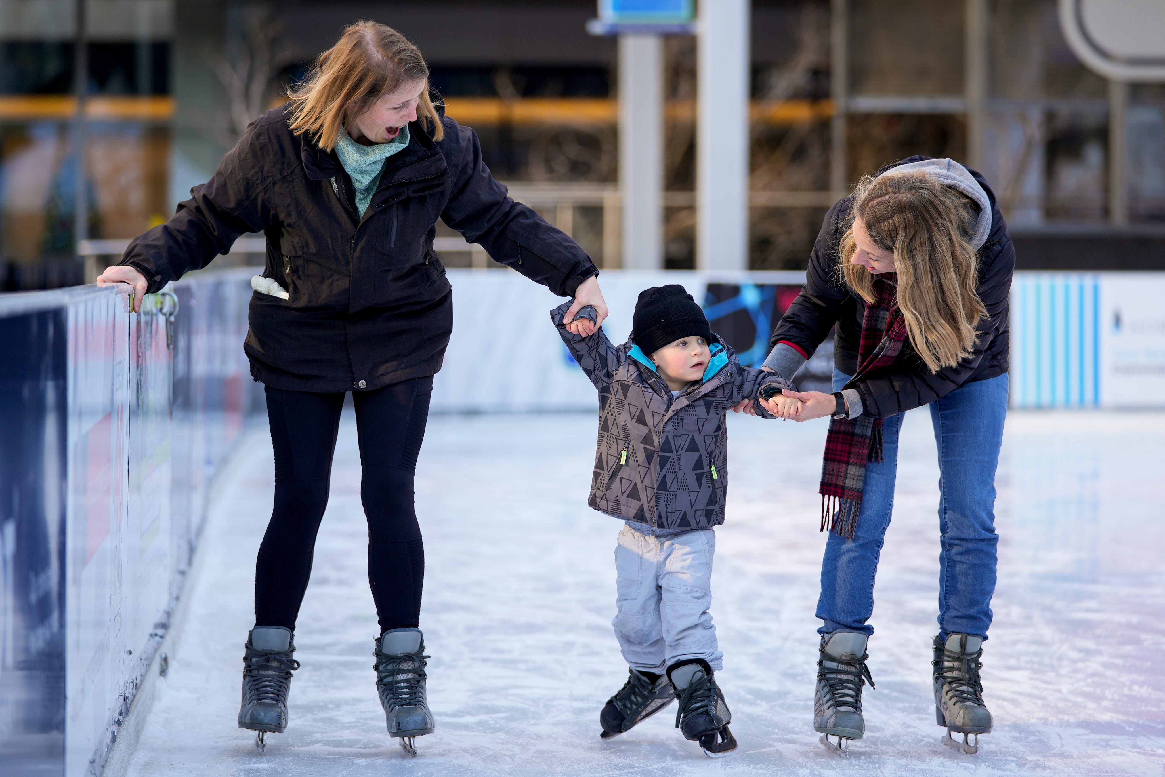 Downtown ice rink leaves Fountain Square, opens in new location