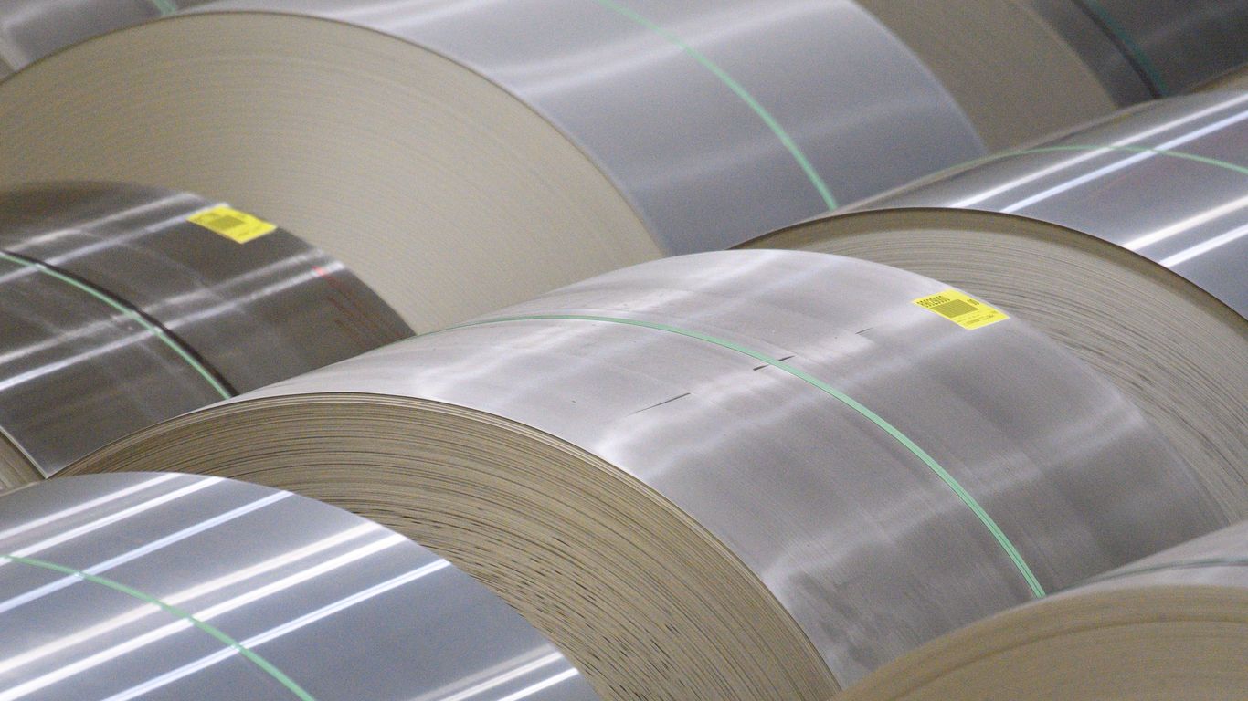 Another aluminum plant fire threatens Ford's pickup truck production