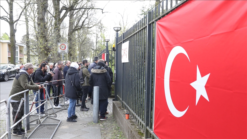 Türkiye, Almanya'daki Mazlum Akar cinayetinin tüm yönleriyle ...
