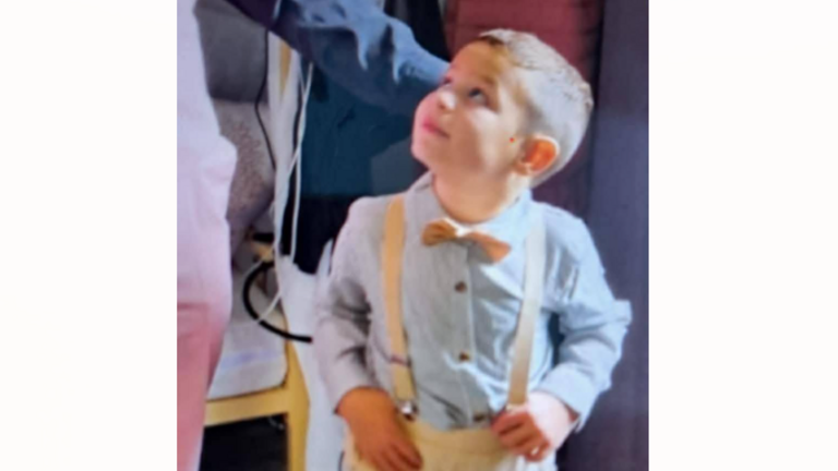 Eltűnt egy hétéves autista kisfiú, ruha nélkül szaladt el otthonról
