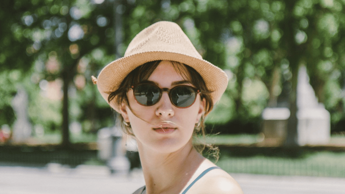 Women who stop loving: silent signs that reveal a change no one wants ...