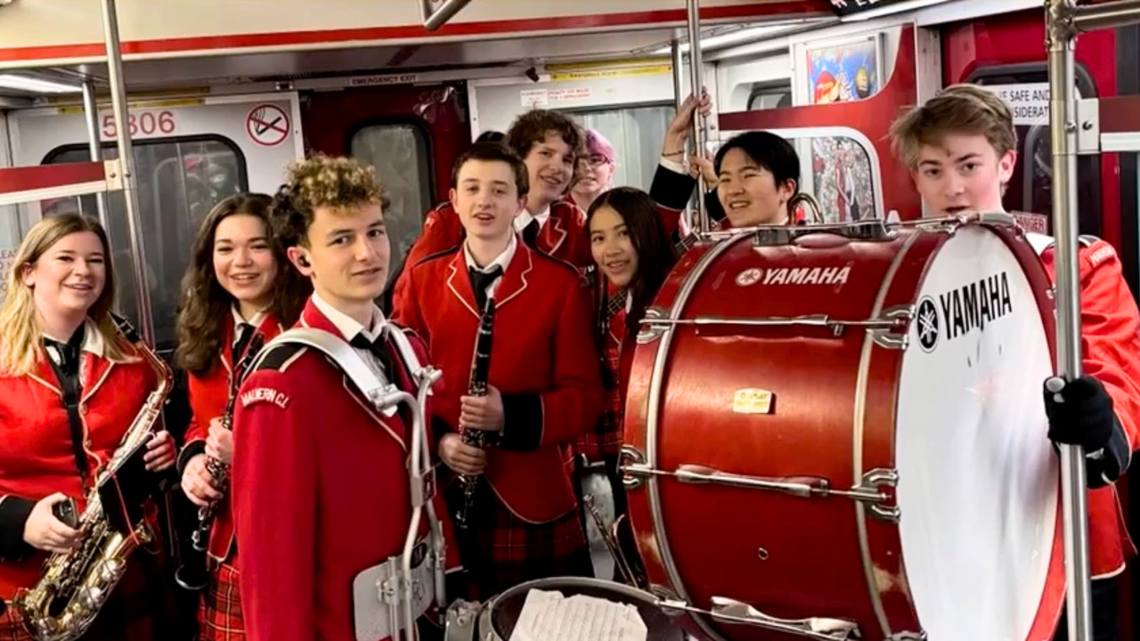 This high school marching band is headed to the Santa Claus Parade ...