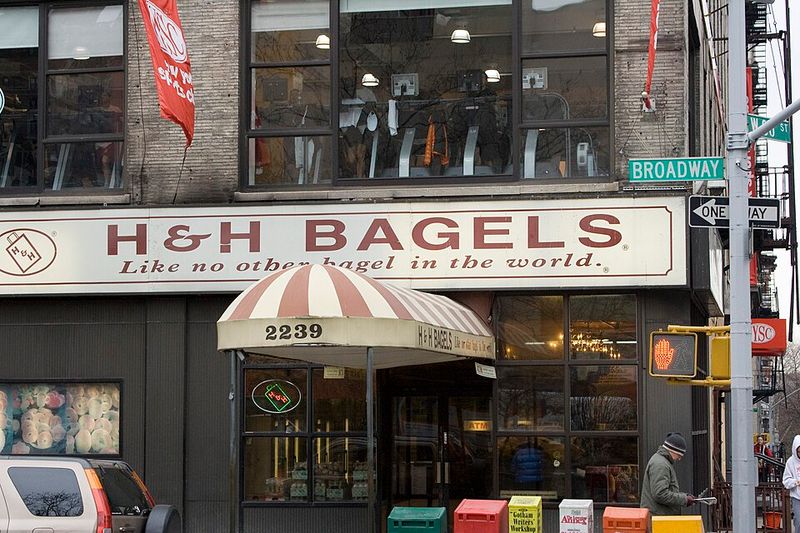These 17 NY Food Secrets Locals Don’t Want Tourists to Know