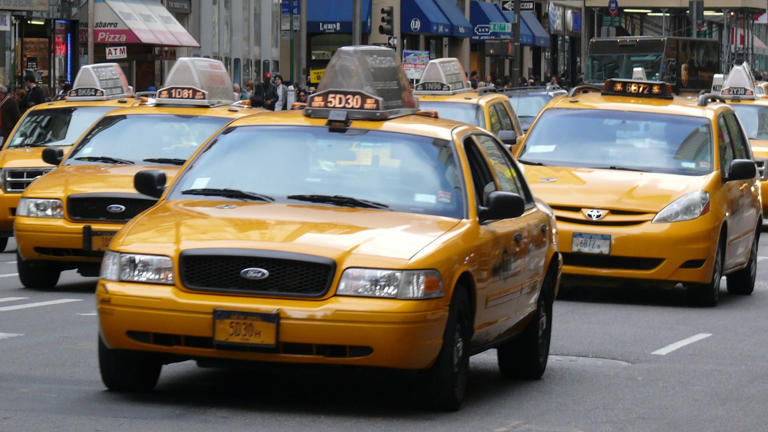 Here's Why Most Taxi Cabs Are Always Yellow