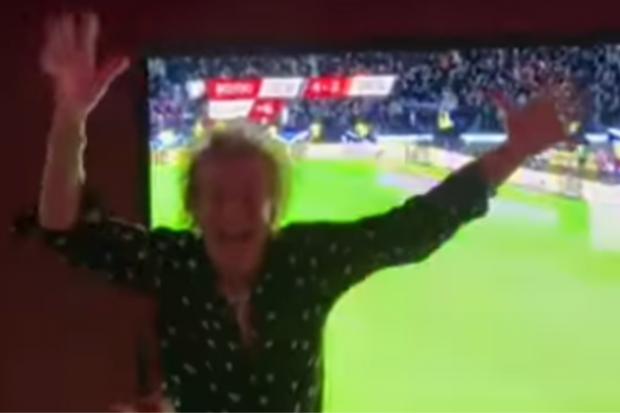 Moment Sir Rod Stewart jumps for joy as Scotland qualifies for 2026 ...