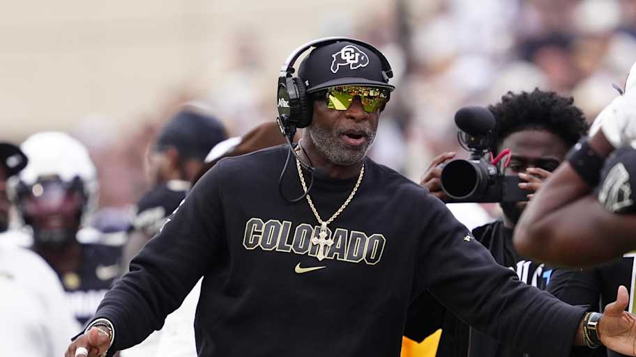 Maxx Crosby sends clear message to Shedeur Sanders ahead of Week 12 clash