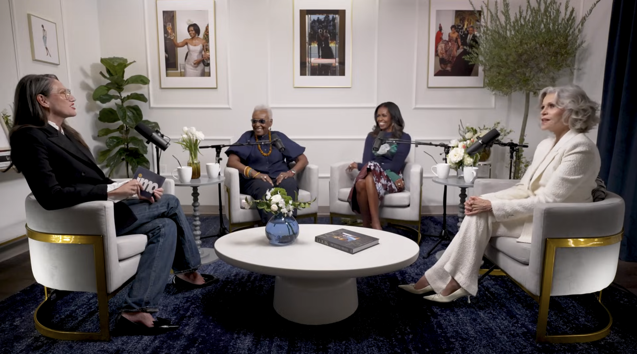 Michelle Obama's Colorblock Sweater and Skirt Set Has the Most ...