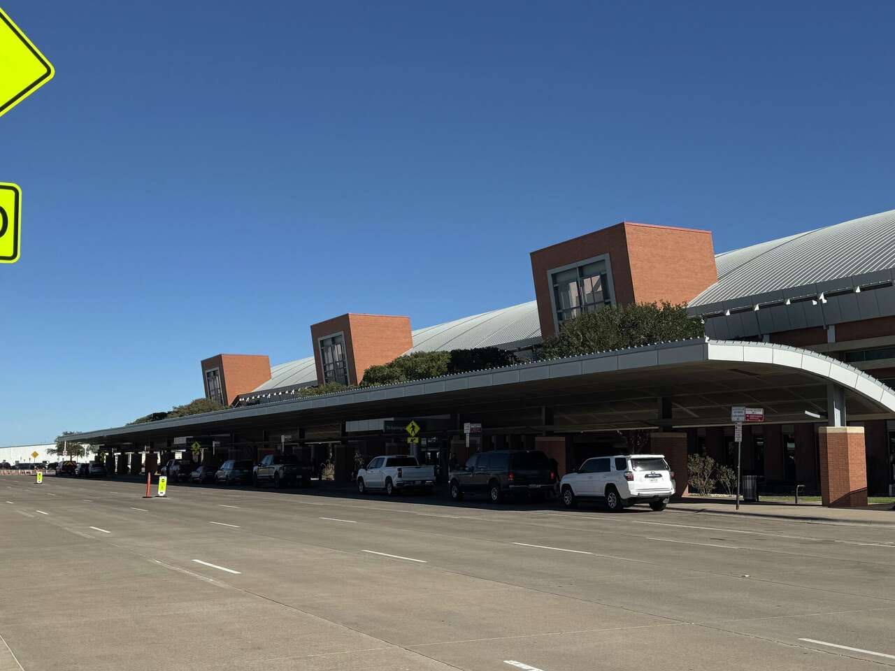 City Council approves amended airport parking fees