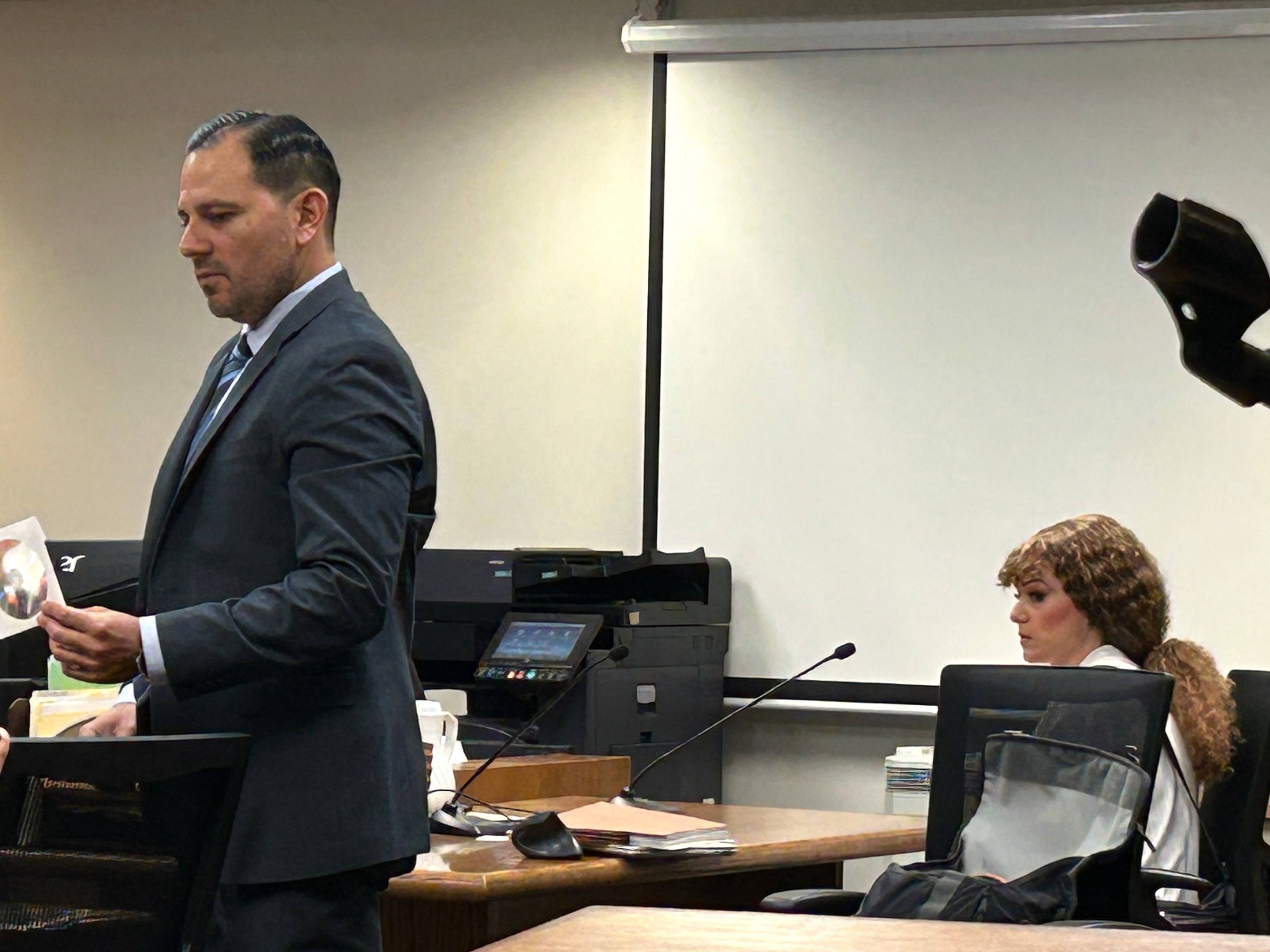 Ashlee Buzzard's false imprisonment charge dropped, daughter Melodee ...