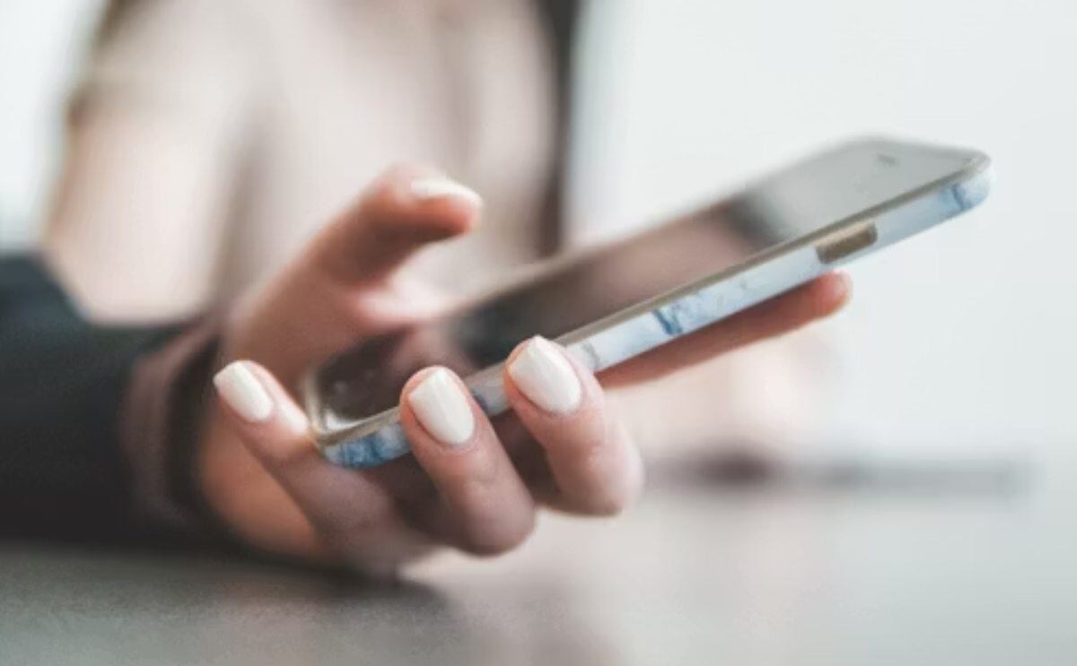 Solo 4 de cada 10 líneas de celular se han vinculado a la CURP ...