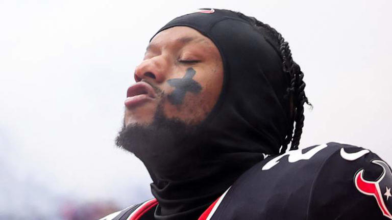 Texans predicted to cut ties with $55 million Pro Bowler amid message