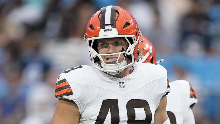 Jim Schwartz compared Browns rookie Carson Schwesinger to Hall of Famer