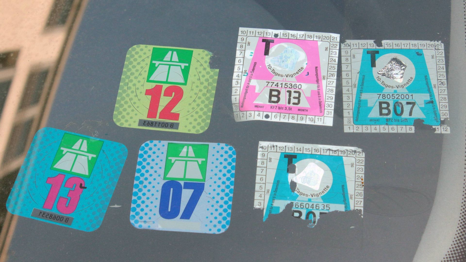 Österreich besiegelt Aus für Klebe-Vignette