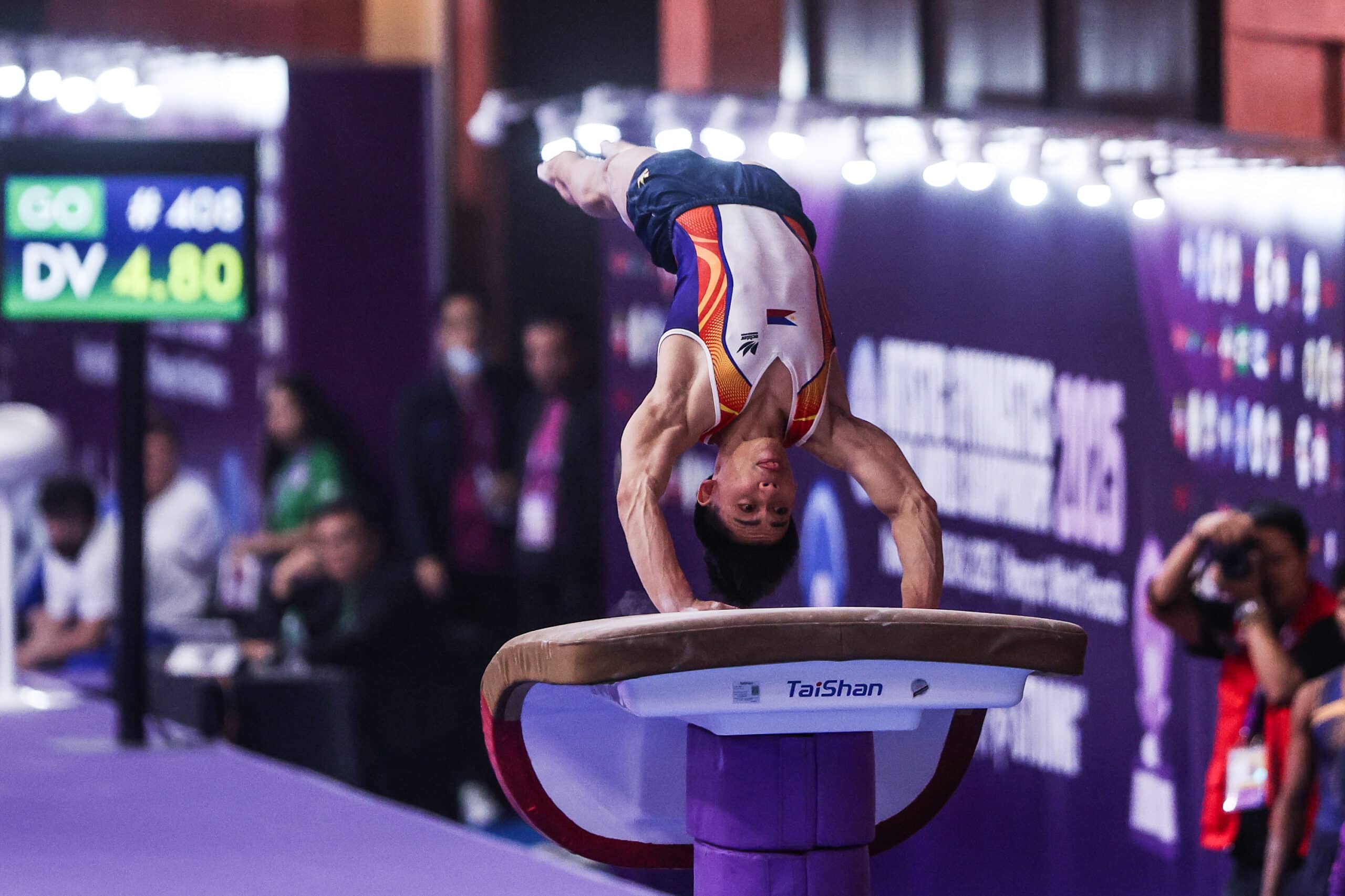 Karl Eldrew Yulo qualifies for four finals at Junior Worlds