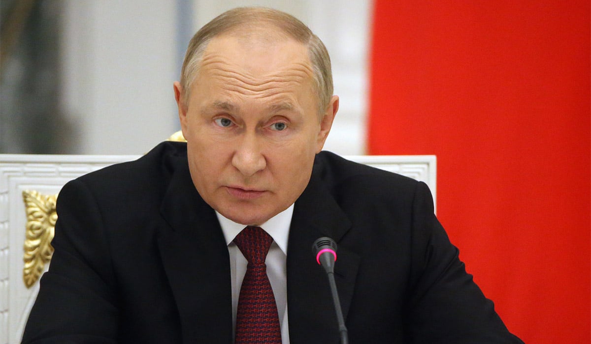 Vladimir Putin ‘paranoid’ about being killed in a drone strike and now ...