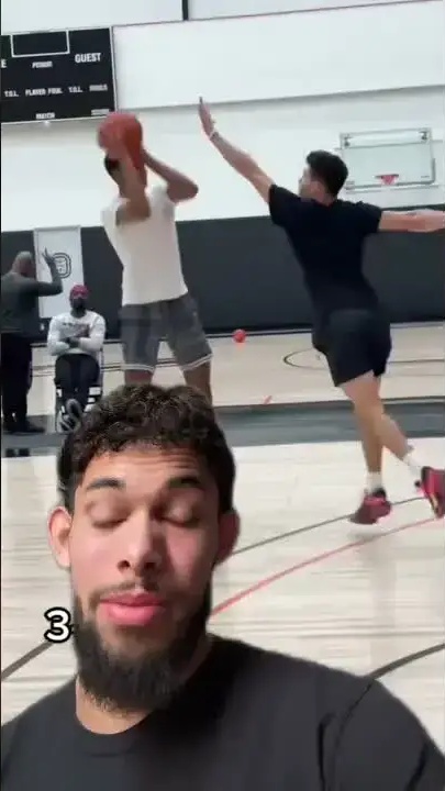 Dunker vs NBA prospect: high jump vs basketball skills