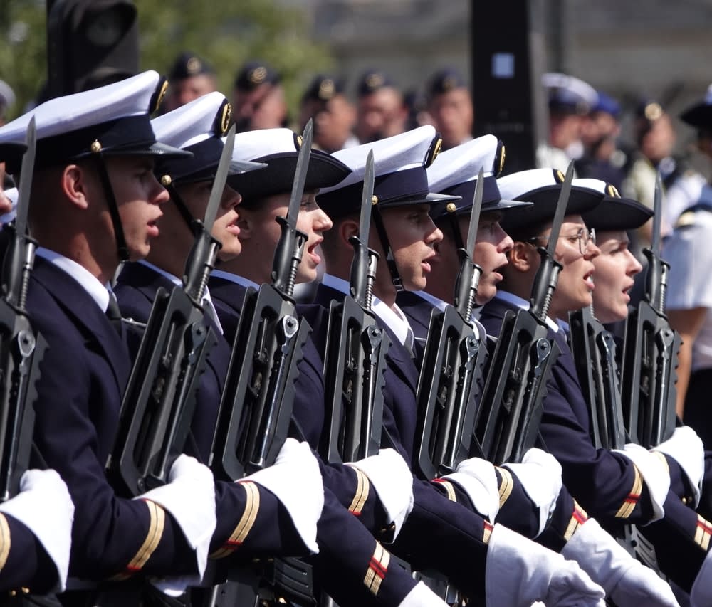 « Perdre nos enfants » : le général Fabien Mandon au cœur d’une polémique