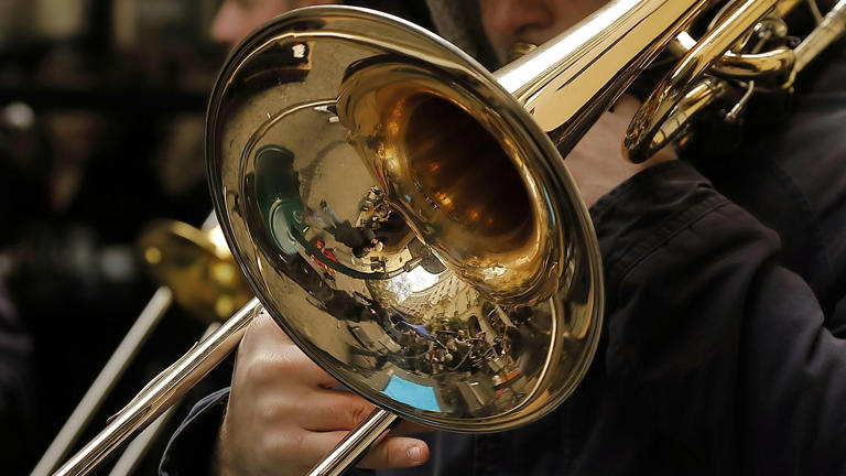 Trombone Champ, Guitar Hero's Meme-tastic Counterpart