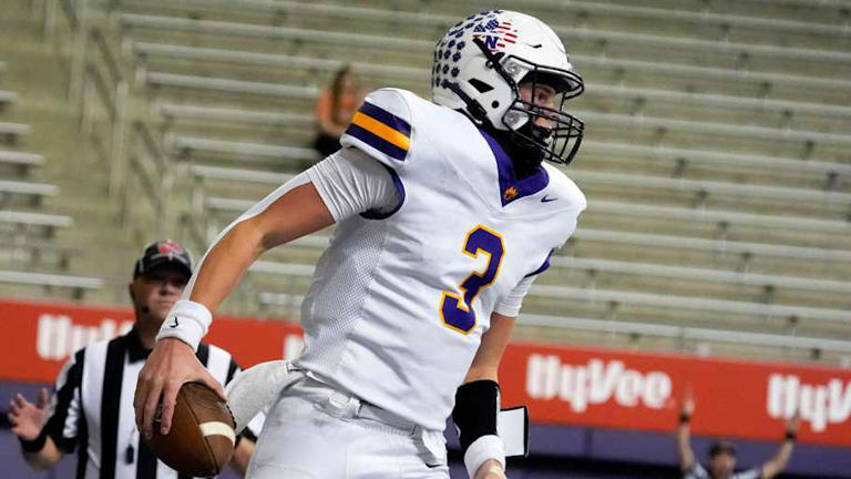 Iowa High School Football Playoffs: Nevada Vs. Bishop Heelan