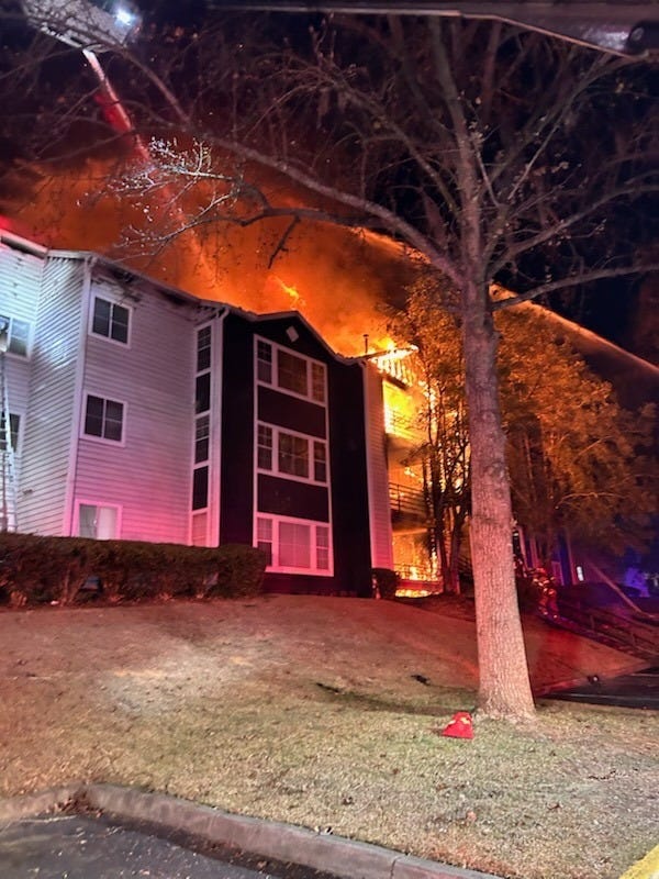 Photos show apartment fire near FSU, including a man putting out flames ...