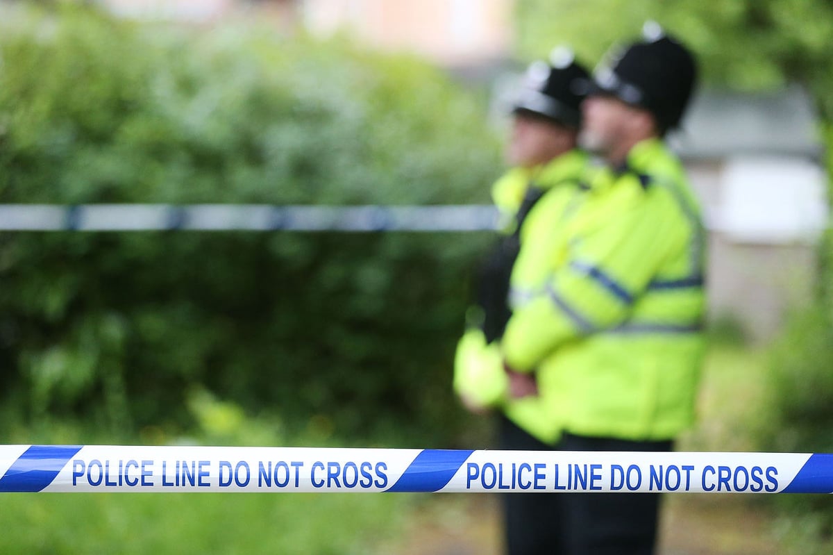 Police officer responding to emergency dies in horror crash