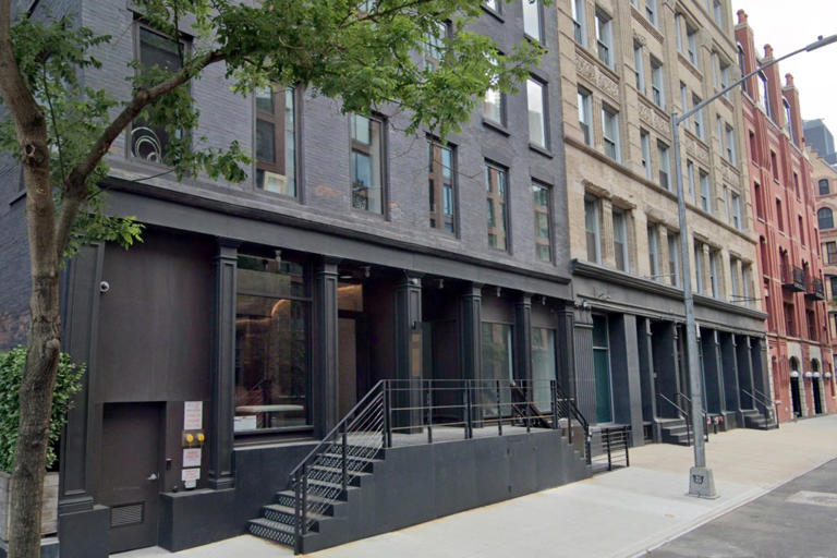 Tech CEO awkwardly caught on Coldplay’s kiss cam has sold his NYC home ...