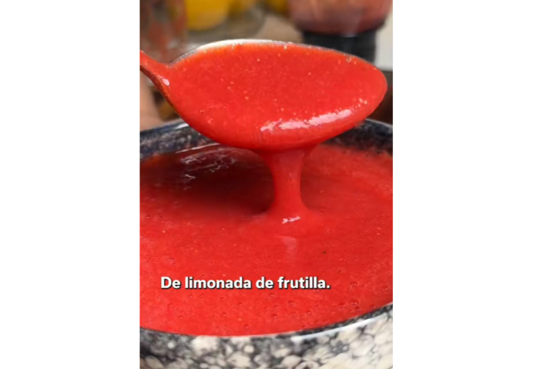 Cómo hacer una limonada de frutilla súper refrescante para el verano