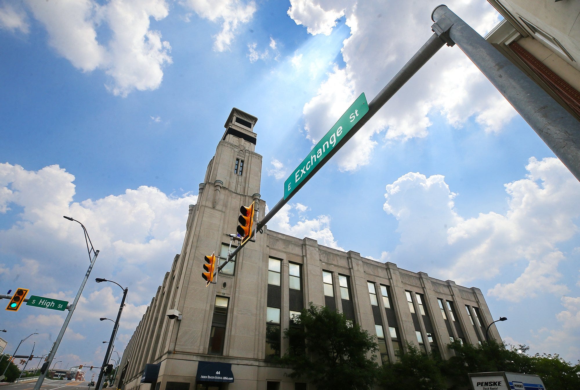 Akron plans $500,000 in aid to renovate former Beacon Journal building