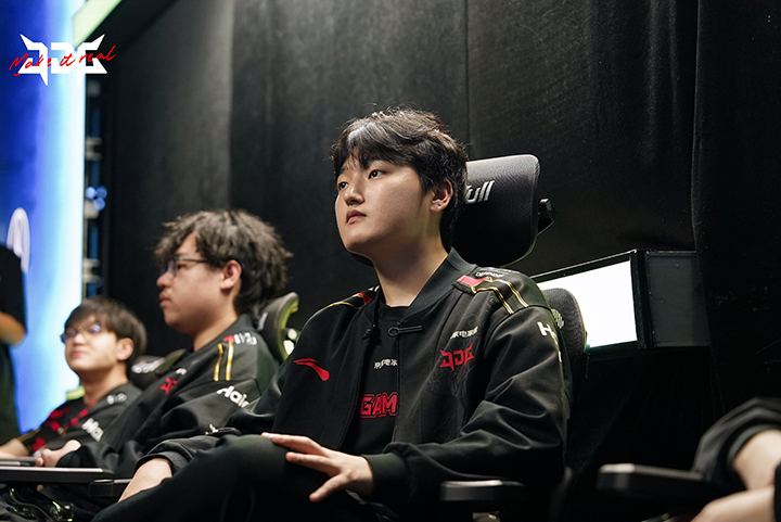 [썰리] T1 페이즈 영입 확정! 2028년까지 3년 계약, 2026 LCK T1 로스터 완성