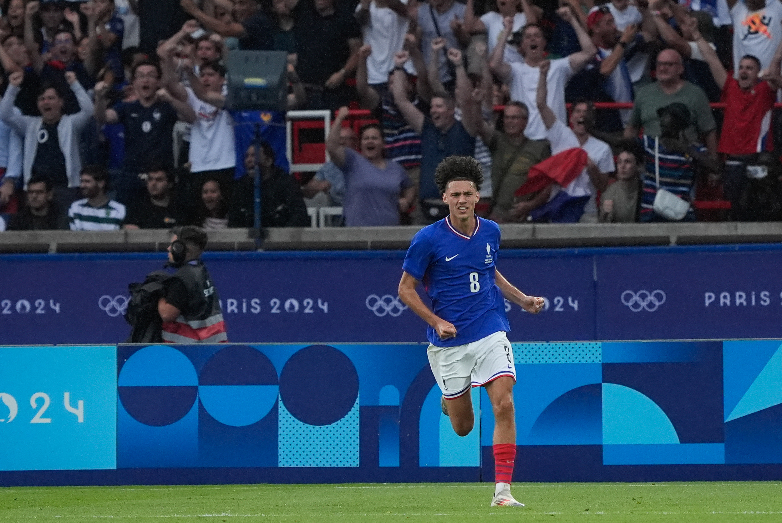 Tottenham earmark January priority; Ligue 1 star firmly on N17 radar