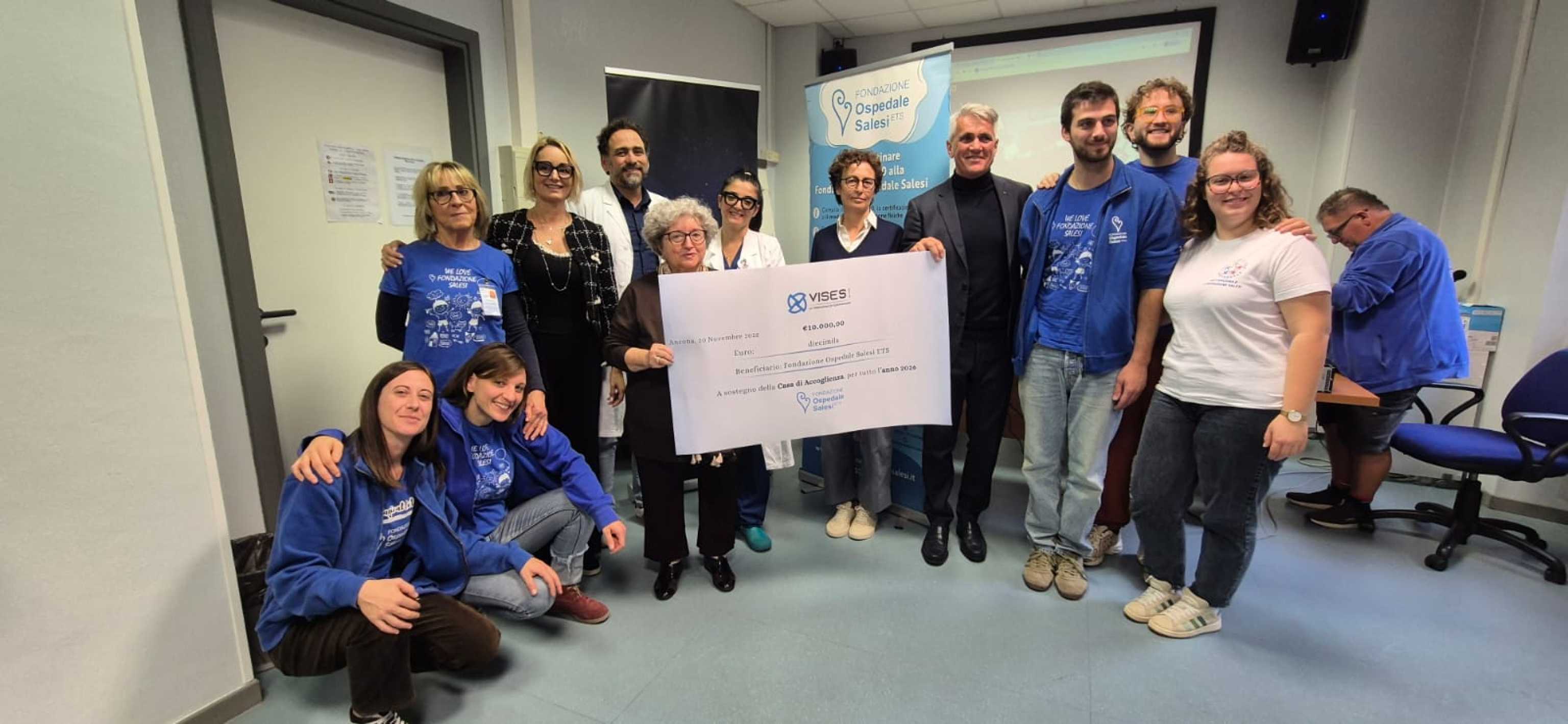 Fondazione Vises dona 10mila euro al Salesi in aiuto a famiglie