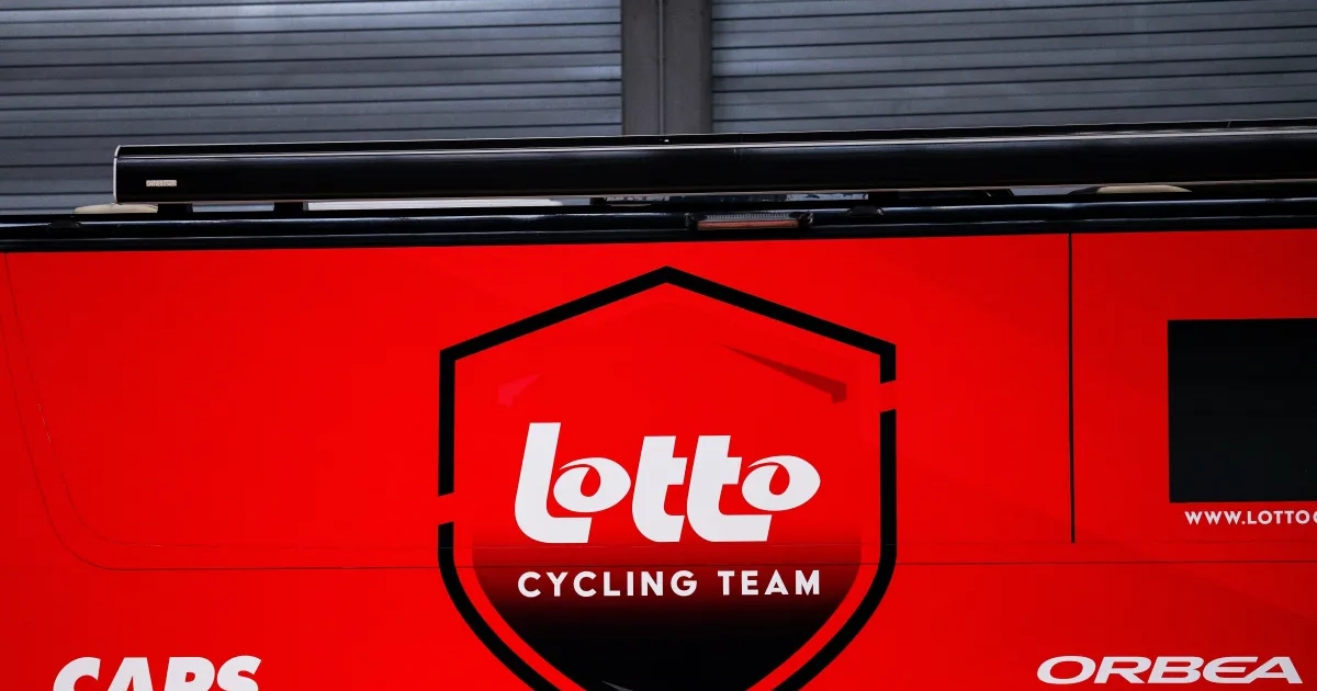 Officieel VIP-chauffeur wordt ploegleider bij fusieploeg Lotto en ...