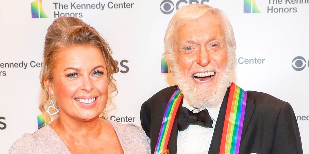 Dick Van Dyke Fans Rally Around Him After His Wife Tears Up Over Their ...