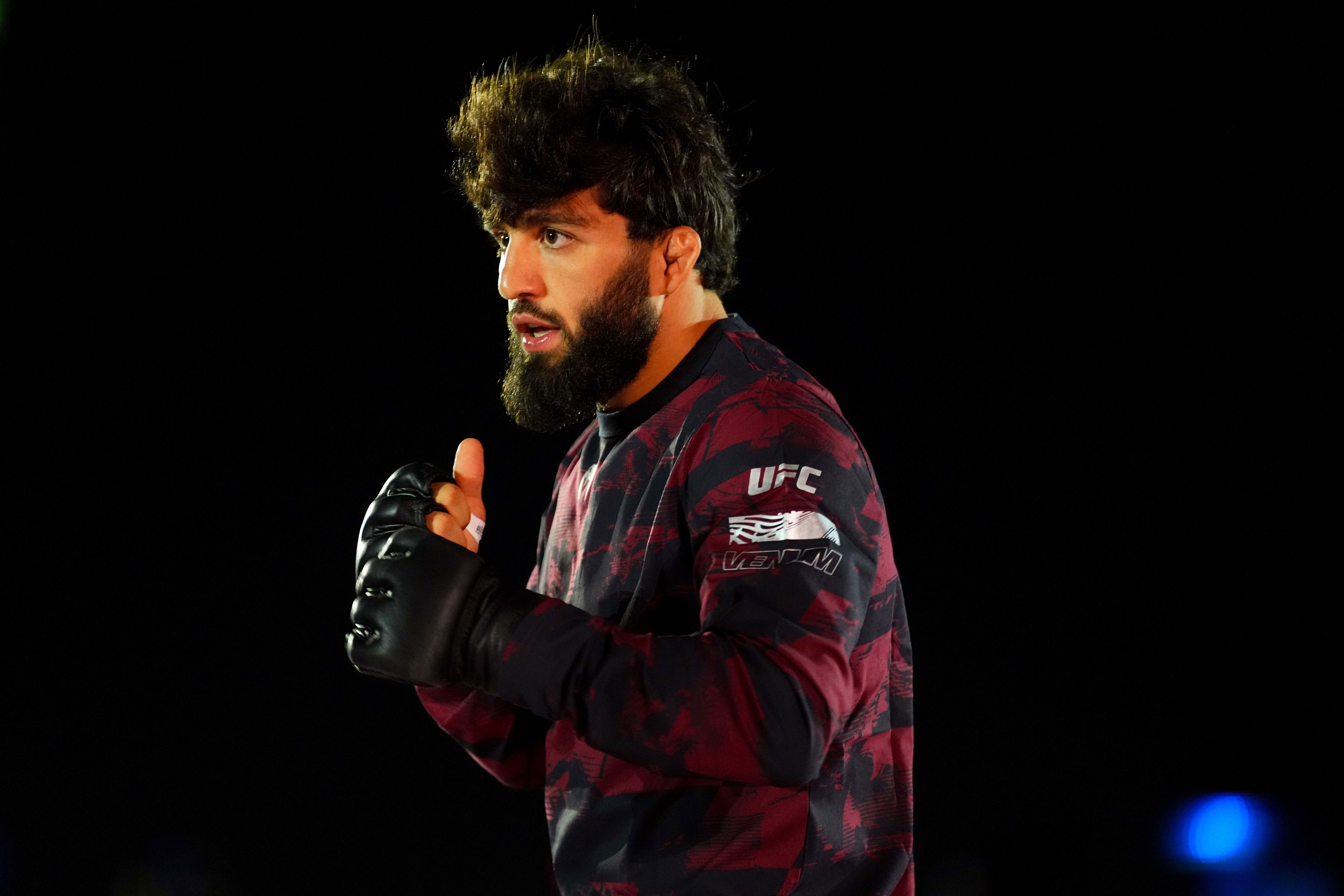 Uh oh? Watch UFC Qatar’s Arman Tsarukyan struggle to make weight ahead ...