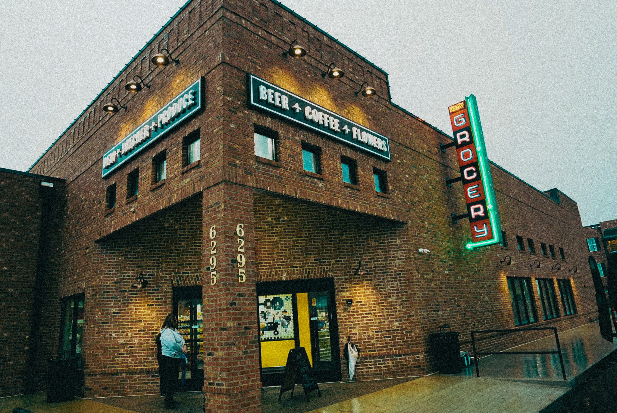 Memphis grocery stores face rush before winter storm. What's in stock?