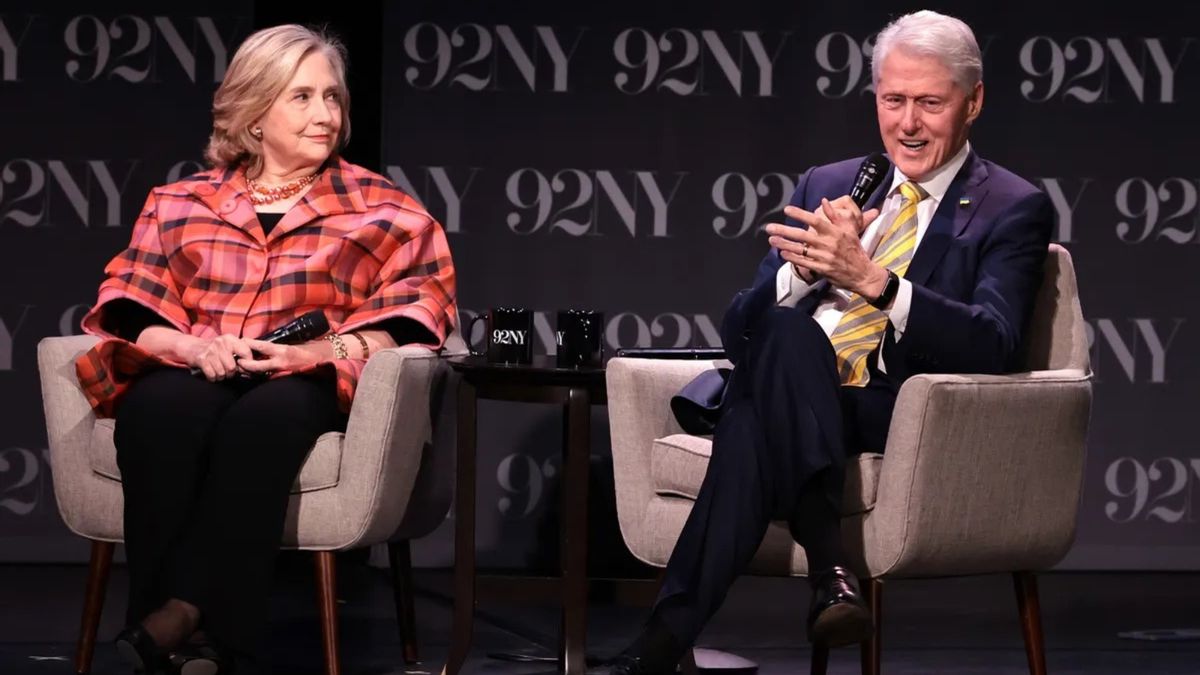What we know about rumor Bill and Hillary Clinton refused to sit for ...