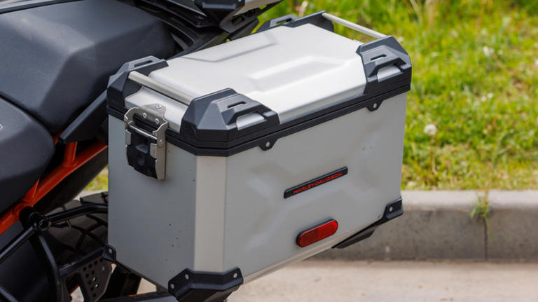Leather Vs Hard-Shell Saddlebags: Which Is Best For Your Harley-Davidson?