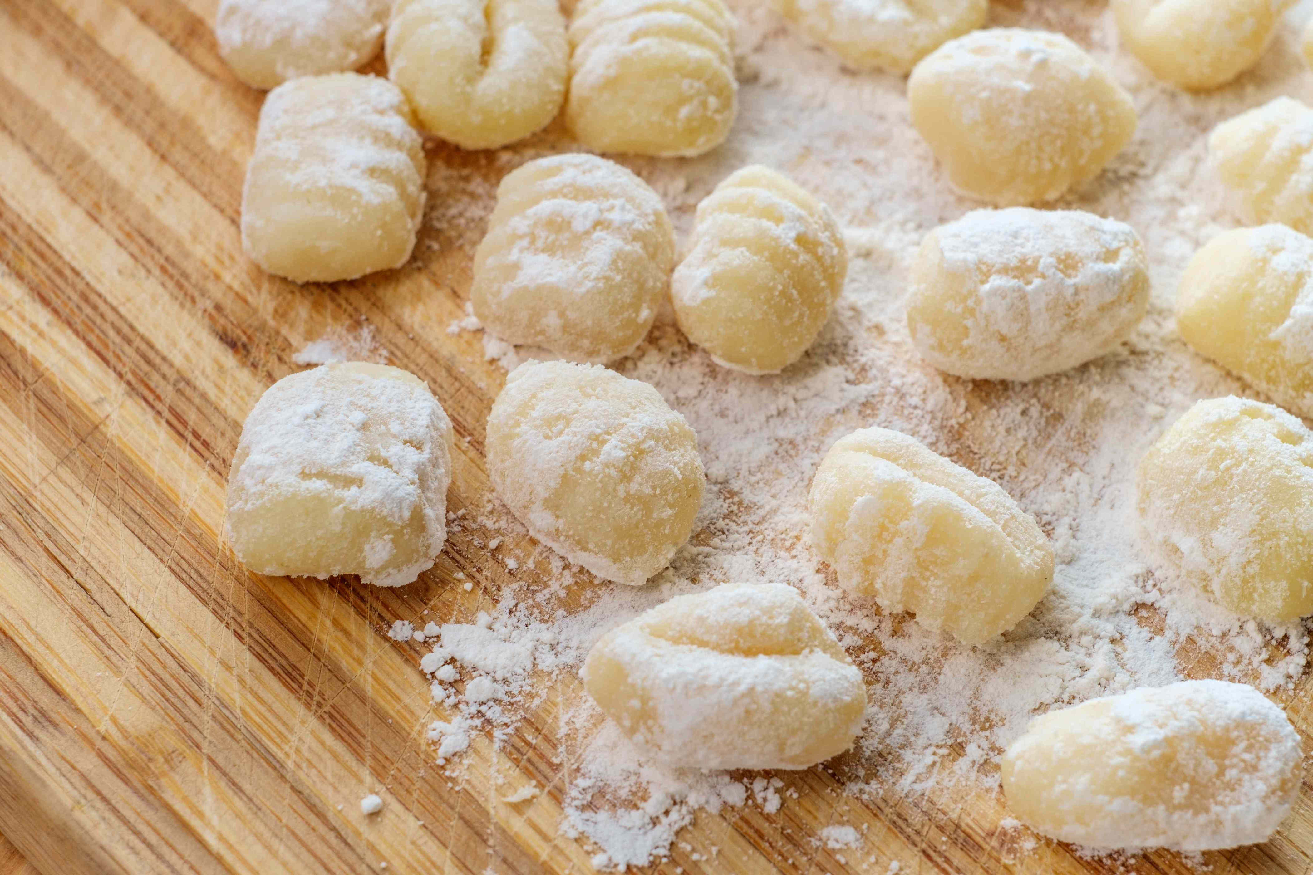 Woman Makes Pasta From Scratch on a Plane—Watch the Video Here