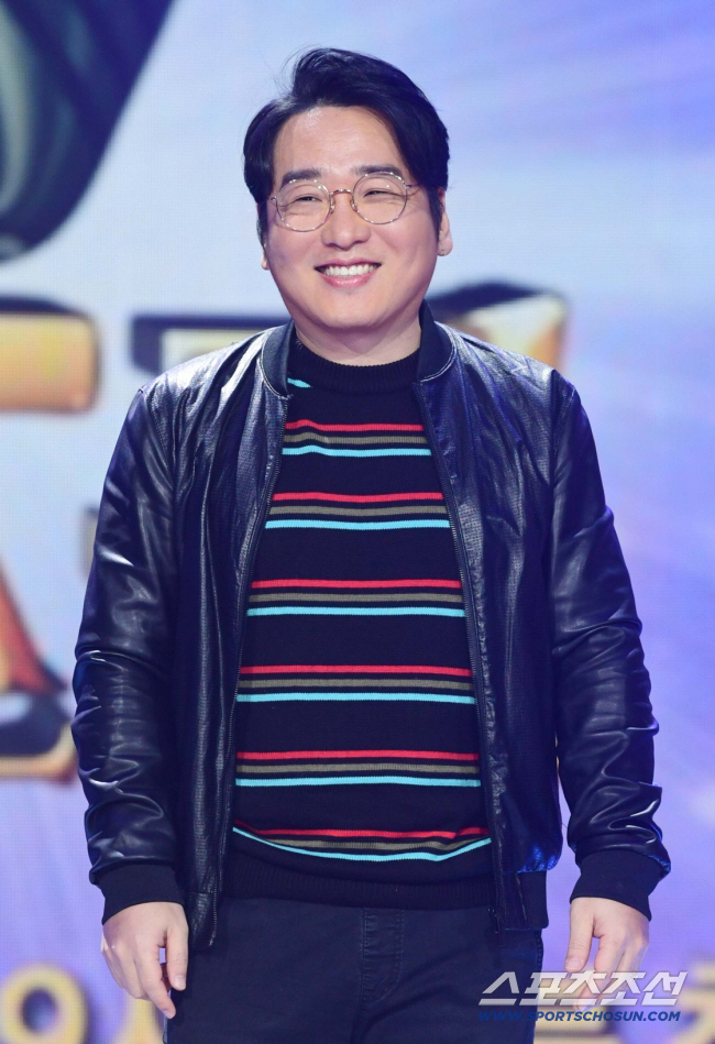 Yoon Il-sang lost 80 million won after dating a 女 singer. The CEO of the agency told me not to ...