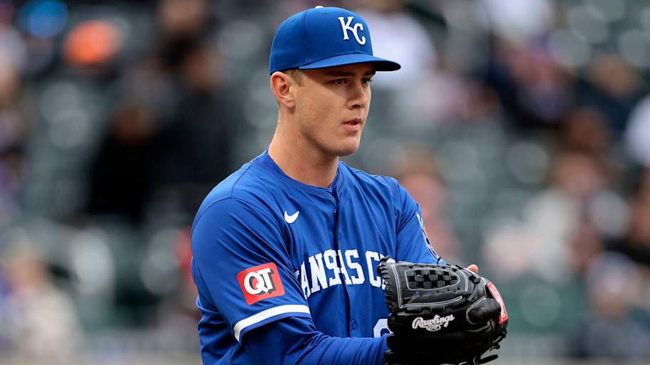 Royals surprisingly commit to injury plagued arm ahead of non-tender ...