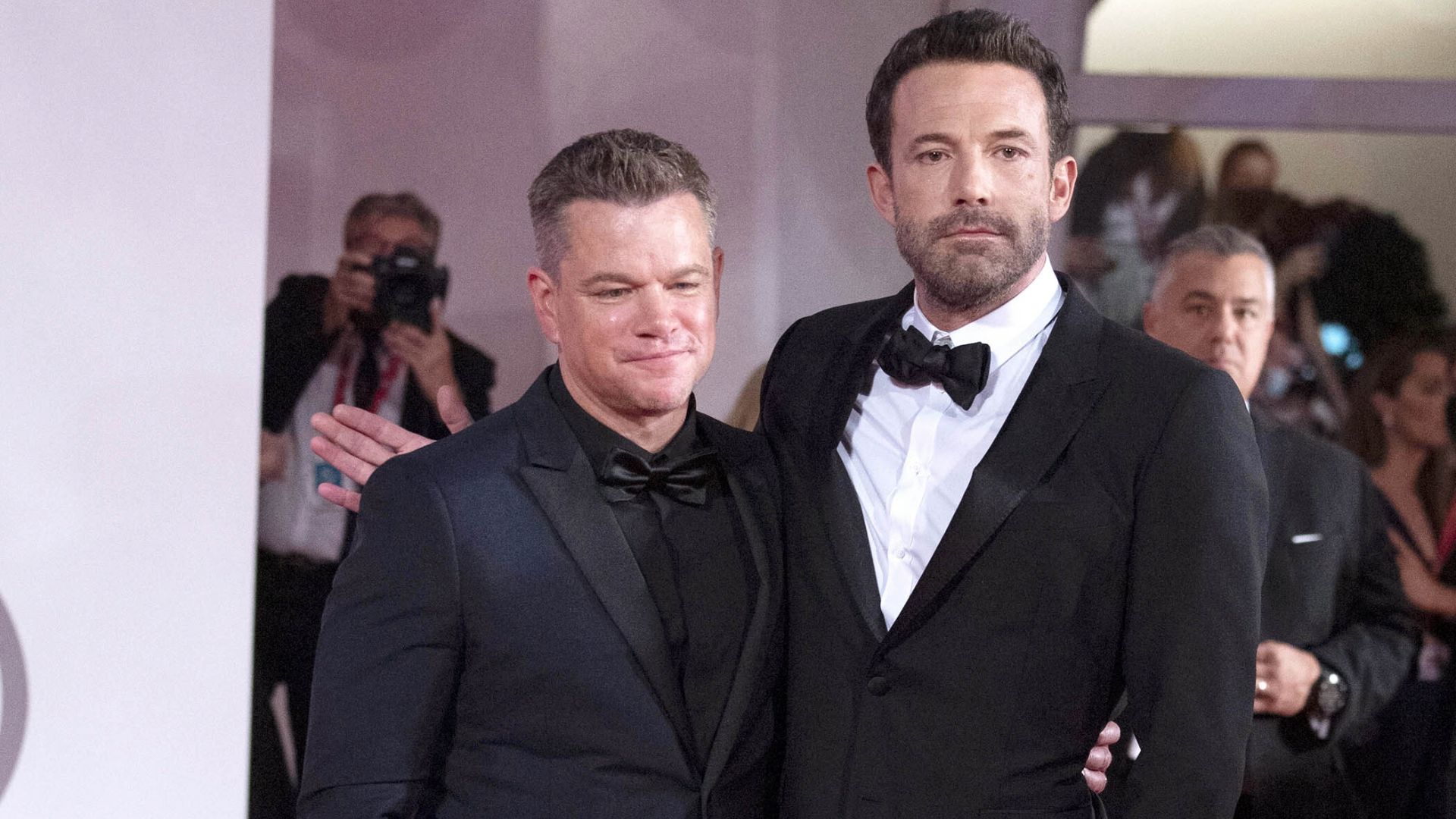 Ben Affleck & Matt Damon's Forgotten Crime Thriller Becomes Worldwide ...