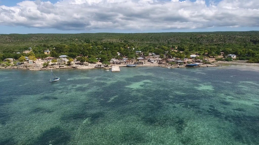 2 North Texas men indicted in alleged plot to invade Haitian island ...