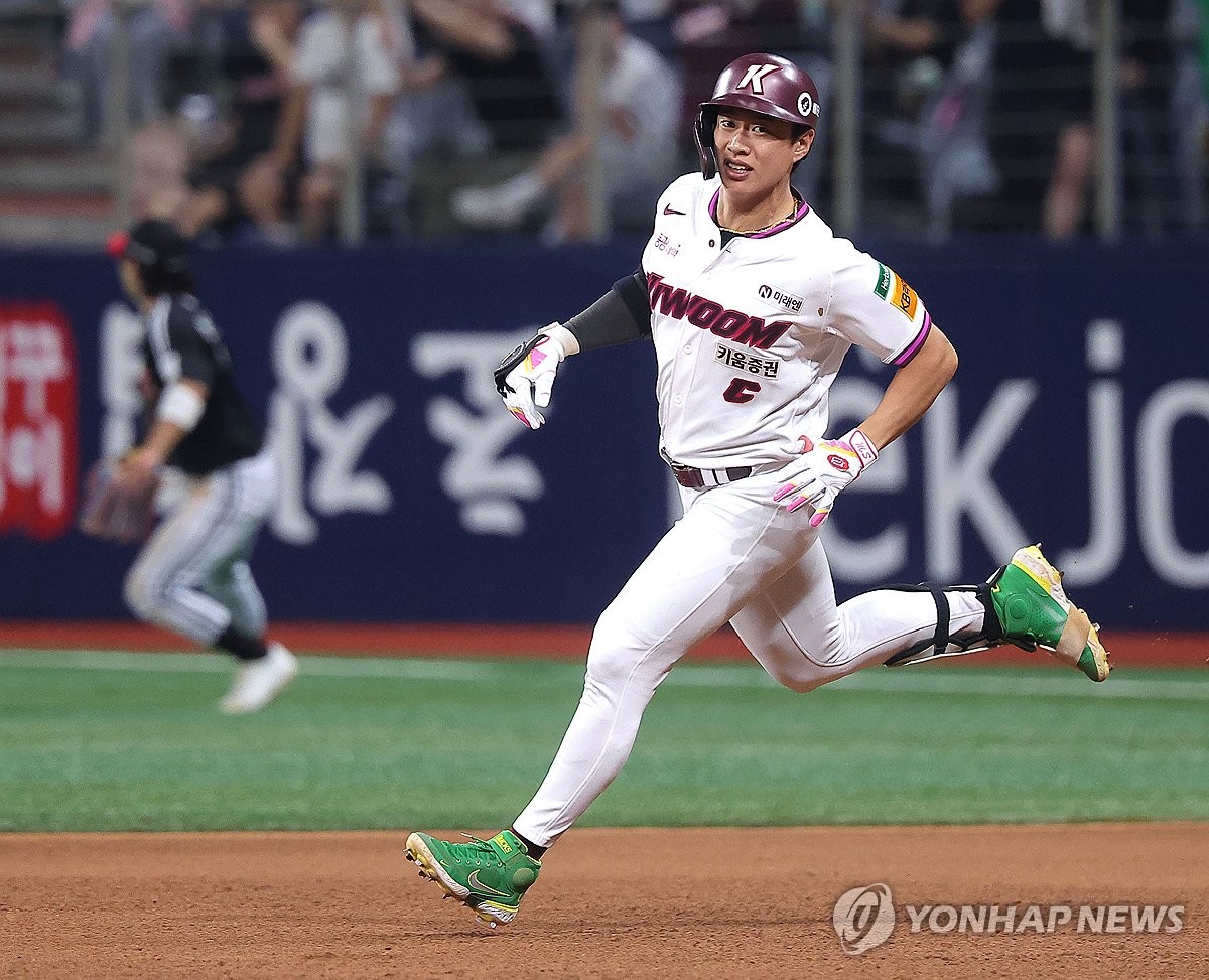 (LEAD) After years in KBO obscurity, Song Sung-mun lands MLB deal with ...