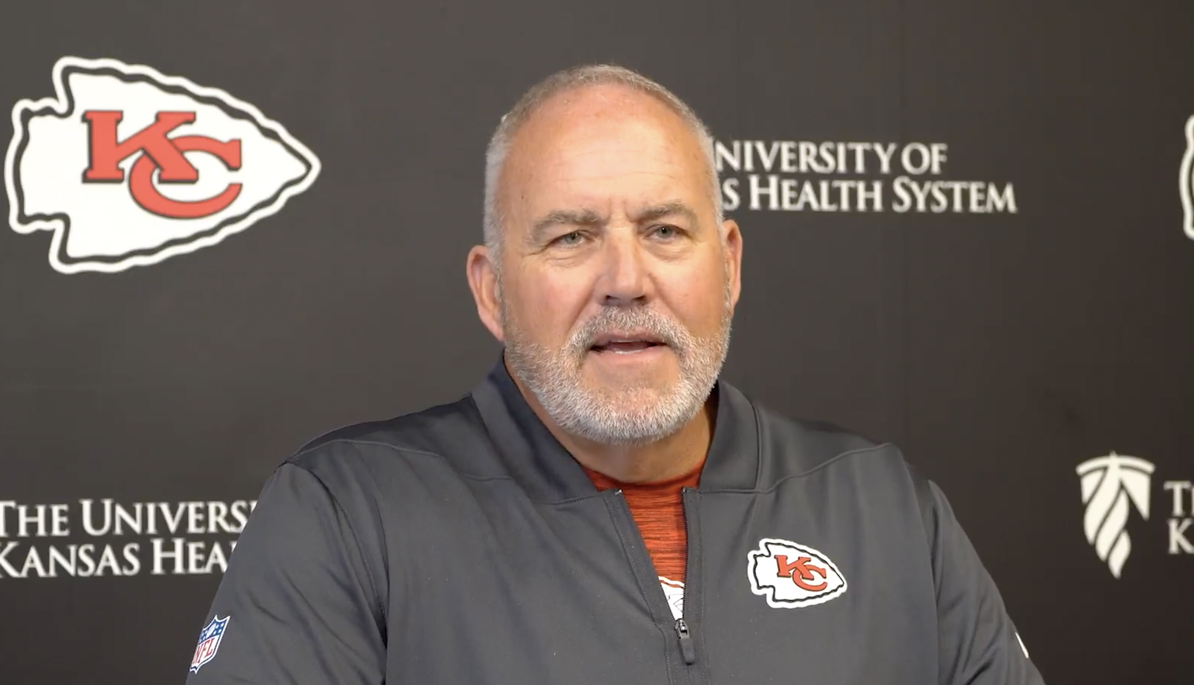 NFL coach: Trump 'has no idea what he's looking at'
