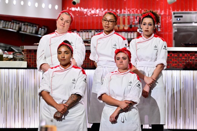 ‘Hell's Kitchen' recap: Dorm drama erupts as 2 Red Team chefs wage a ...