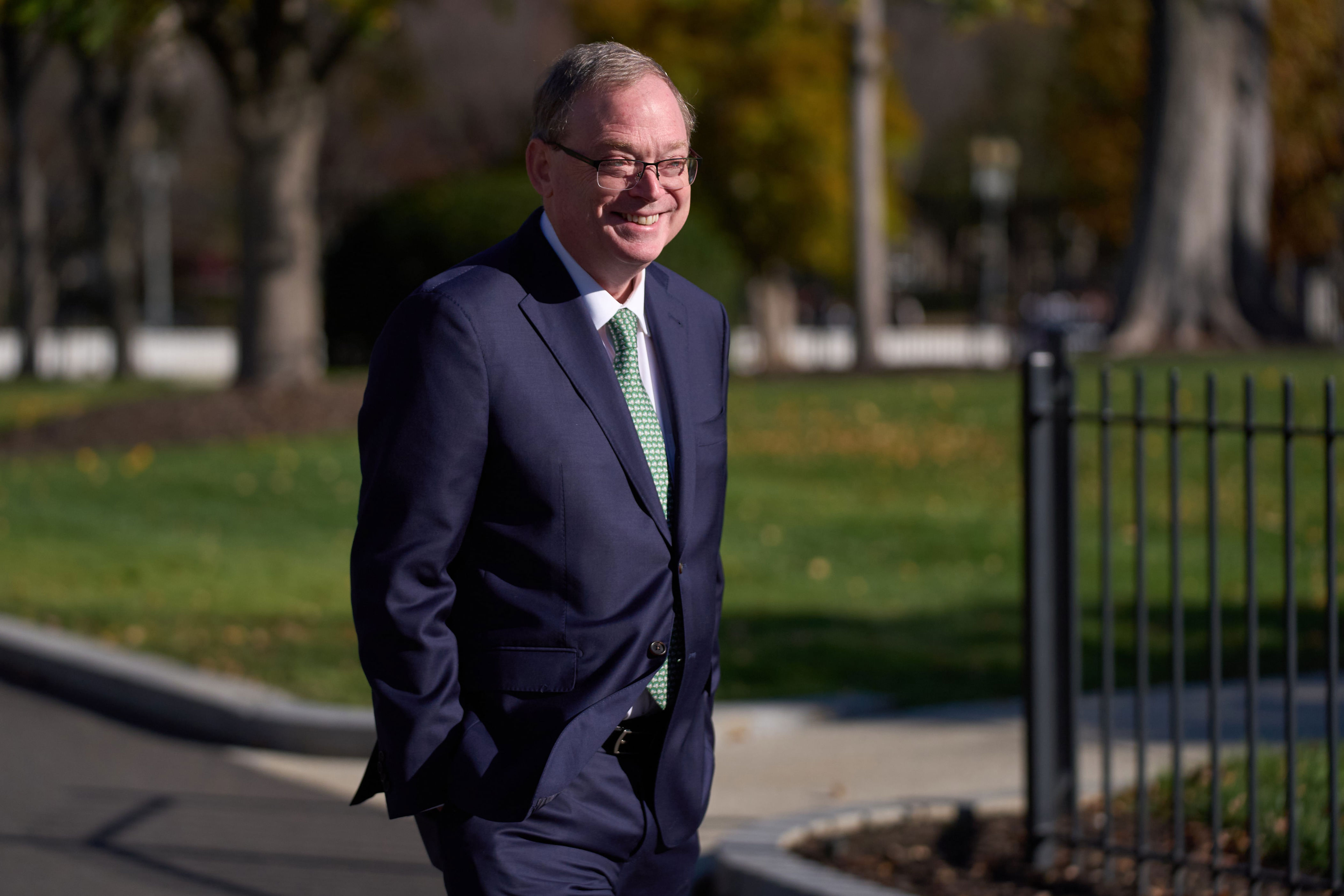 Federal Reserve Divided Over Rate Decision Amid Mixed Data