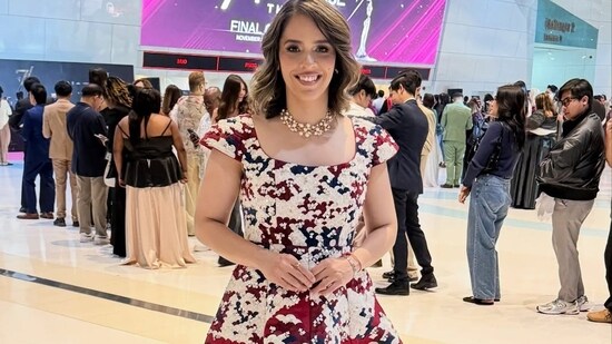 Saina Nehwal stuns in beautiful red floral gown as she joins the Miss ...