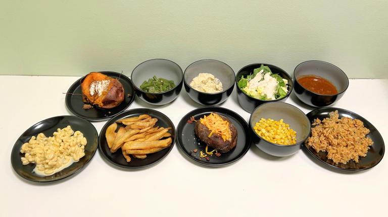 We Ranked The 10 Best Texas Roadhouse Sides